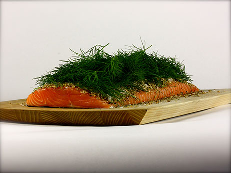 Gravad laks med klassisk rævesauce